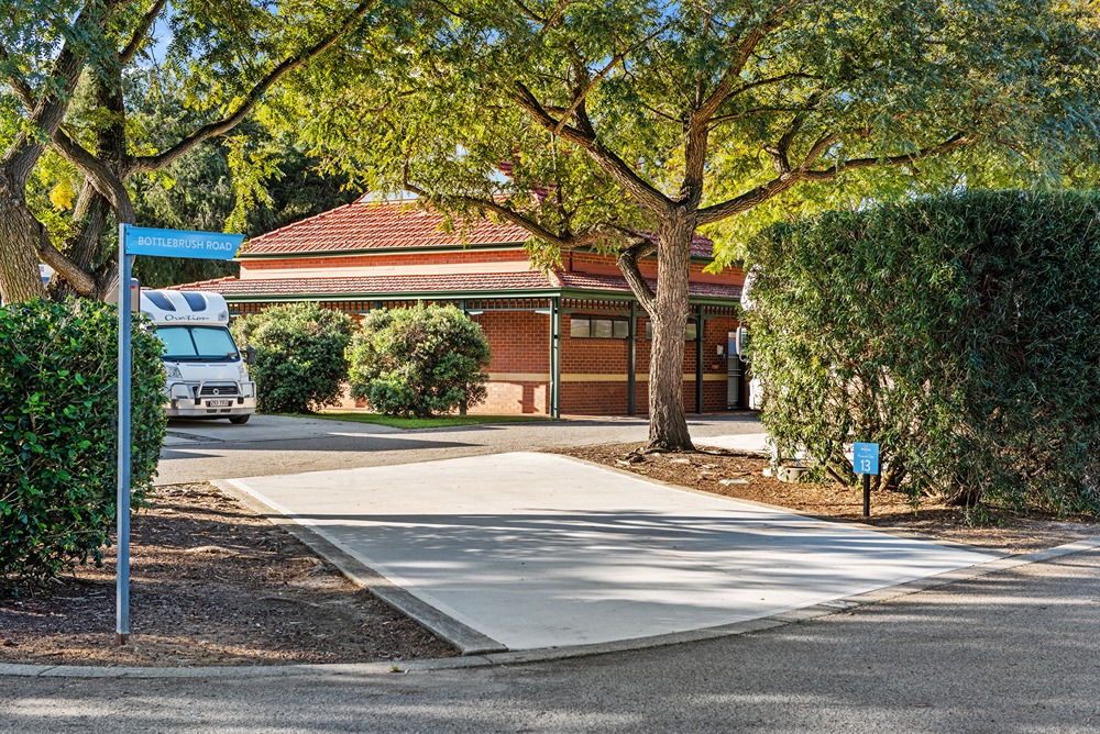 Powered Drive-Thru Site | G'day Parks