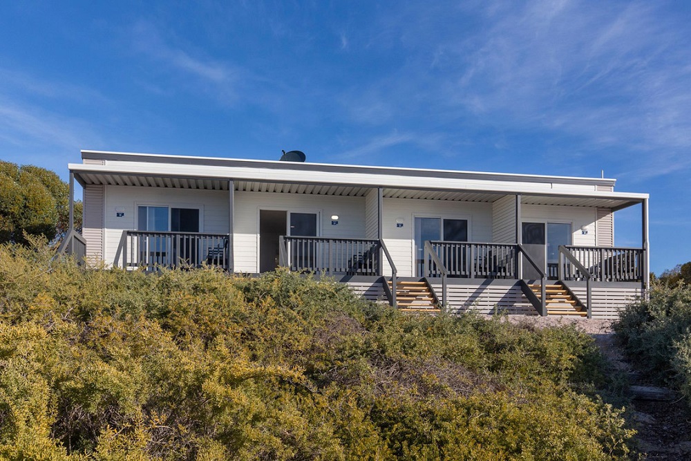 Starfish Studio Cabin | Venus Bay Beachfront Tourist Park | G'day Parks